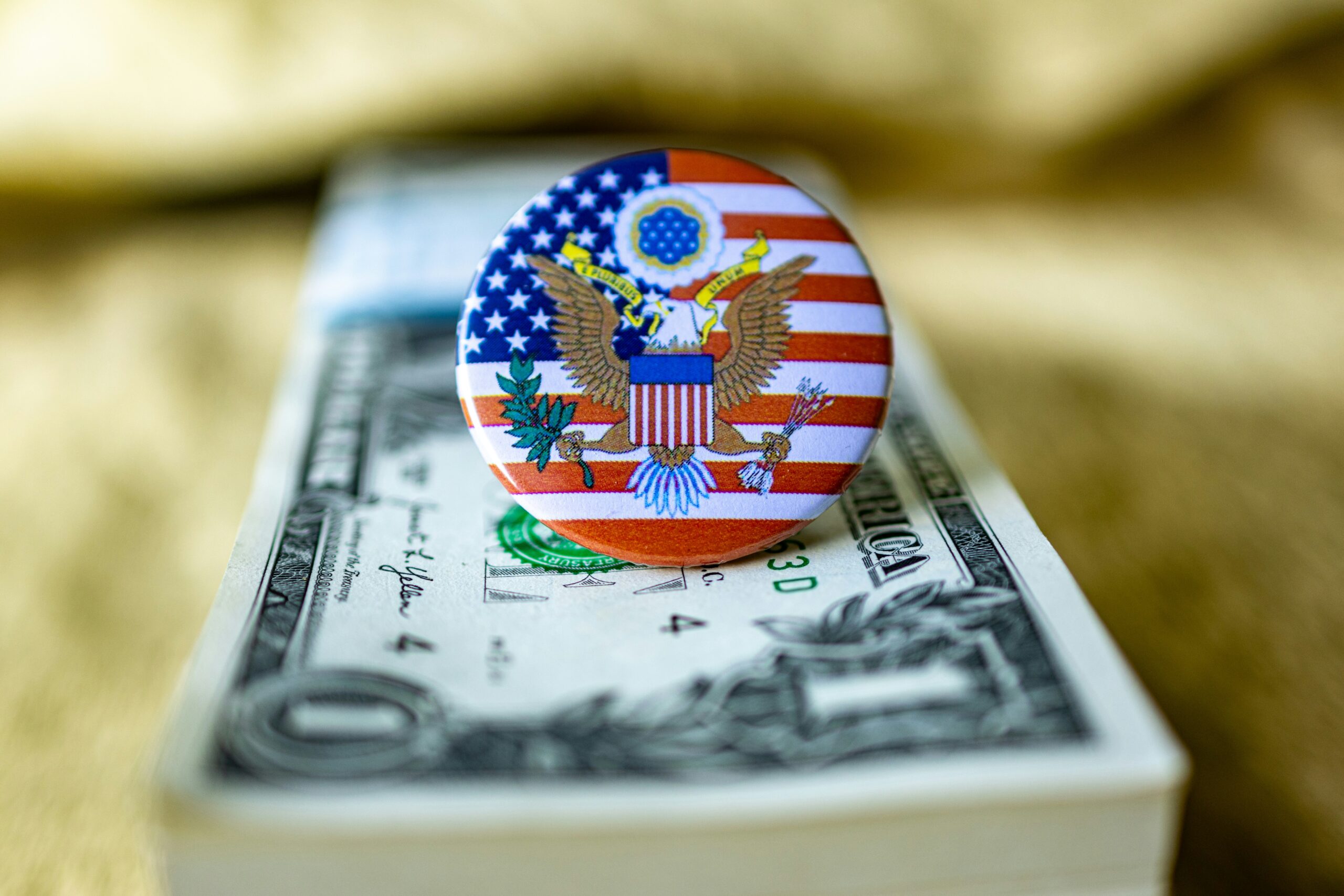 Is the US Dollar Under Threat Due to the Policies of Donald Trump ...